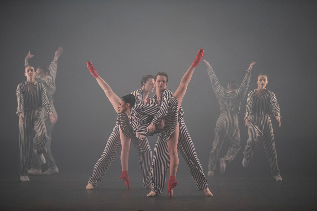 Review: Twyla Tharp returns with exhilarating ‘Upper Room’ | News ...